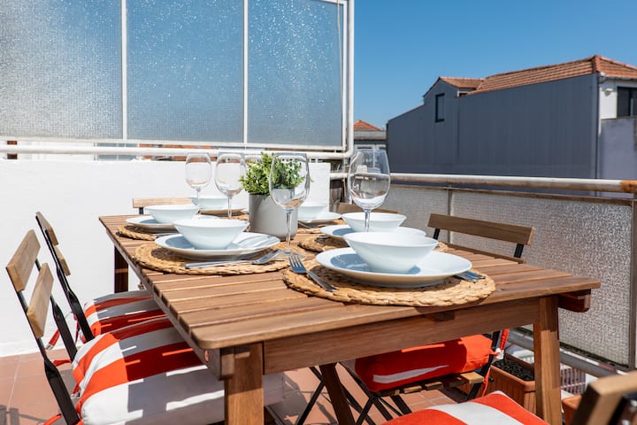City Centre Art District Apartment With Terrace - Porto