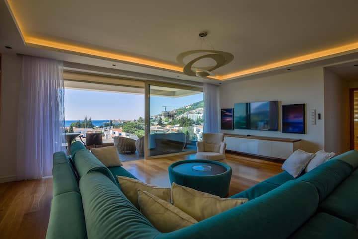 Modern & Spacious 3br Seaview Penthouse Near Sea - Montenegro