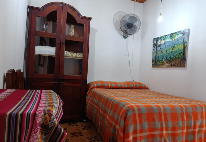 Hostal Las Violetas Habitacion 4 - Andes