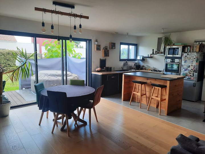 Maison 6 Personnes : Spa -  Plages Et Puy Du Fou - Clisson