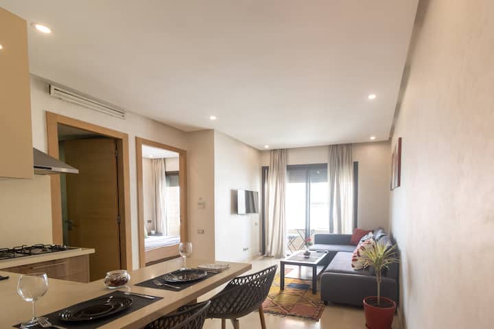 Cosy 8 Très Bien Fini, Pratique, Calme Et Terrasse - Casablanca