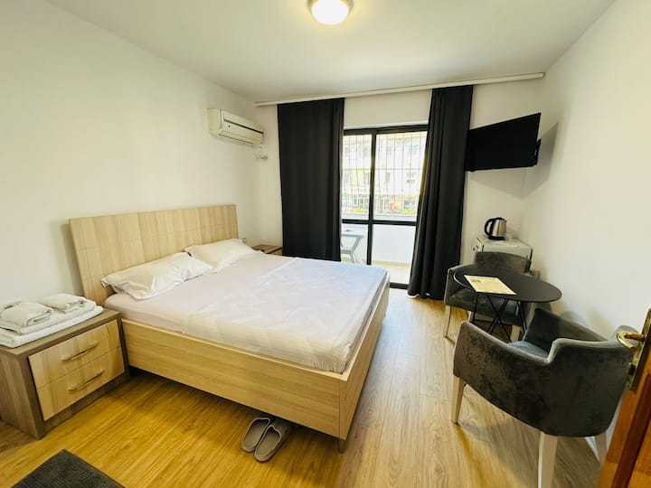 Central Room Self Check-in |Private Balcony & Bath - Tirana