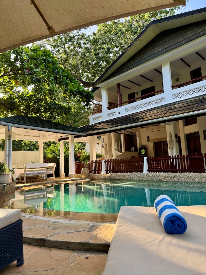 Mami Wata House -3- Bed&breakfast - Diani Beach