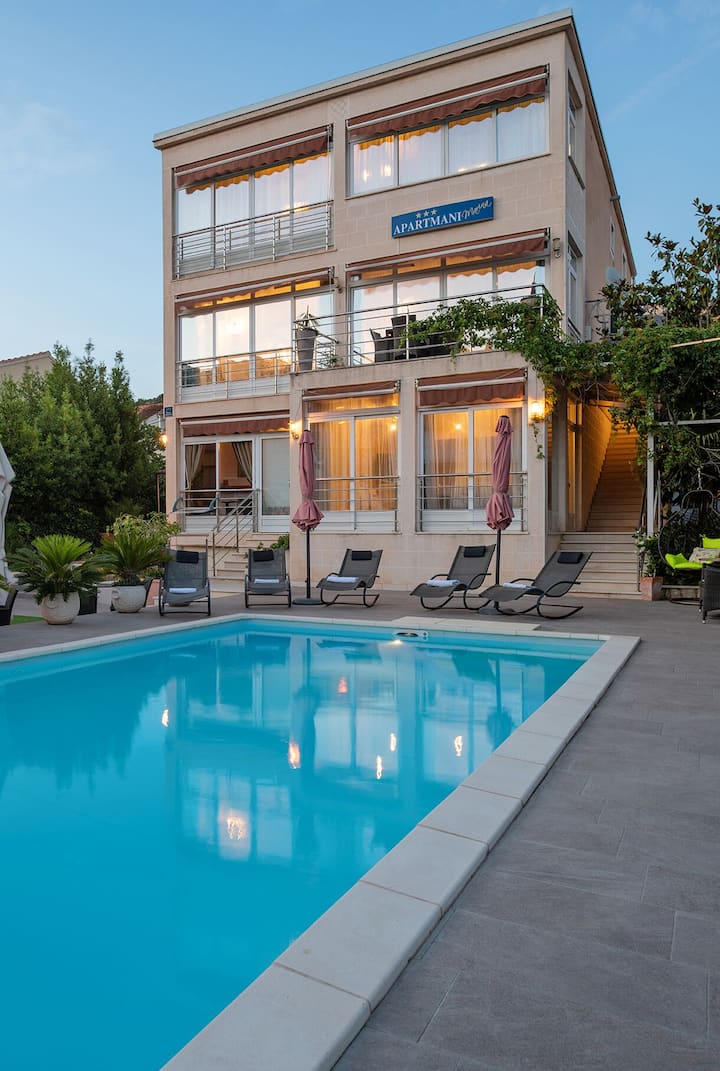 Marina Apartments & Pool Haven - Šibenik