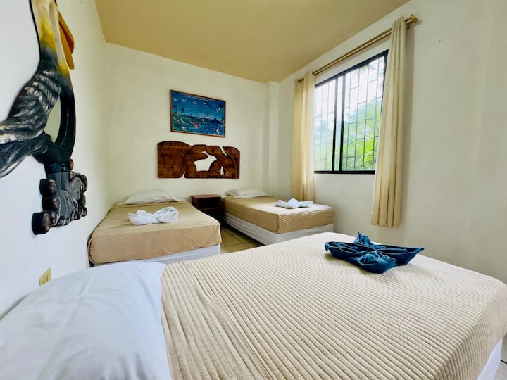 Hostal Tintorera. Suite # 9 Galápagos - Santa Cruz - Galápagos Islands