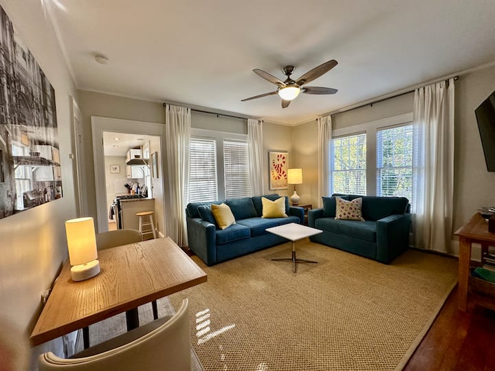 5 Star Review Atlanta Buckhead Peachtree Hills Apt - Georgia, GA