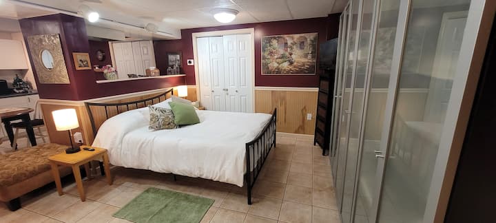 Professional Or Academic Rental - Middletown, CT