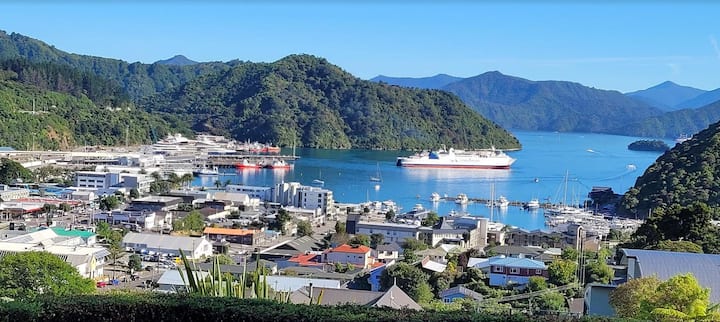 Sunshine,  Peaceful And Best Harbour Views - Picton