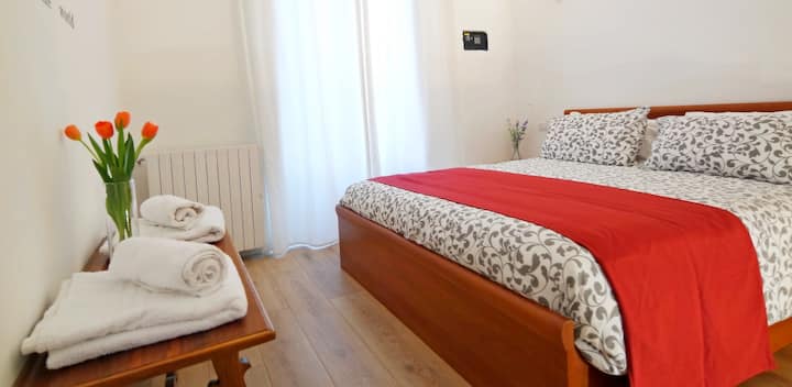 2 Metro Stops Duomo / 10 Minutes Central Station - Milan
