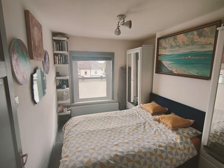 Family Home, Large Garden Southbourne (Sleeps 5) - Mudeford