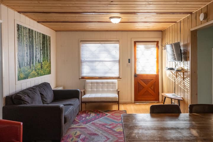 June Lake Pines Cabin 12 - June Lake, CA