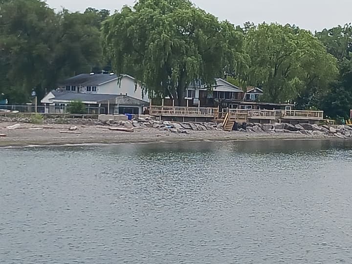 Beachfront Vacation Cottages - Beach House Cottage
