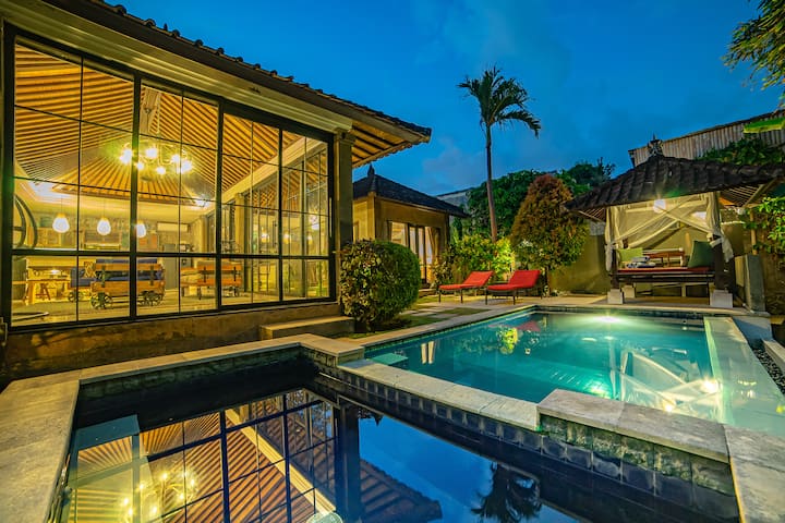 Chic Design Private 3br Villa With Green Views - Canggu