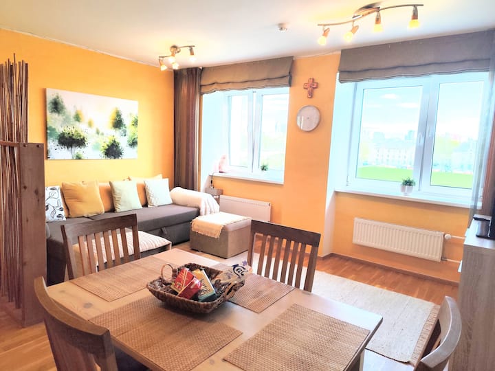 Bright, Cozy 2 Bedroom Apartment Close To Old Town - Talin