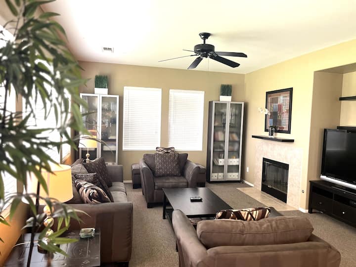 Ideal Golf Course Home In Indian Palms Cc - Indio, CA