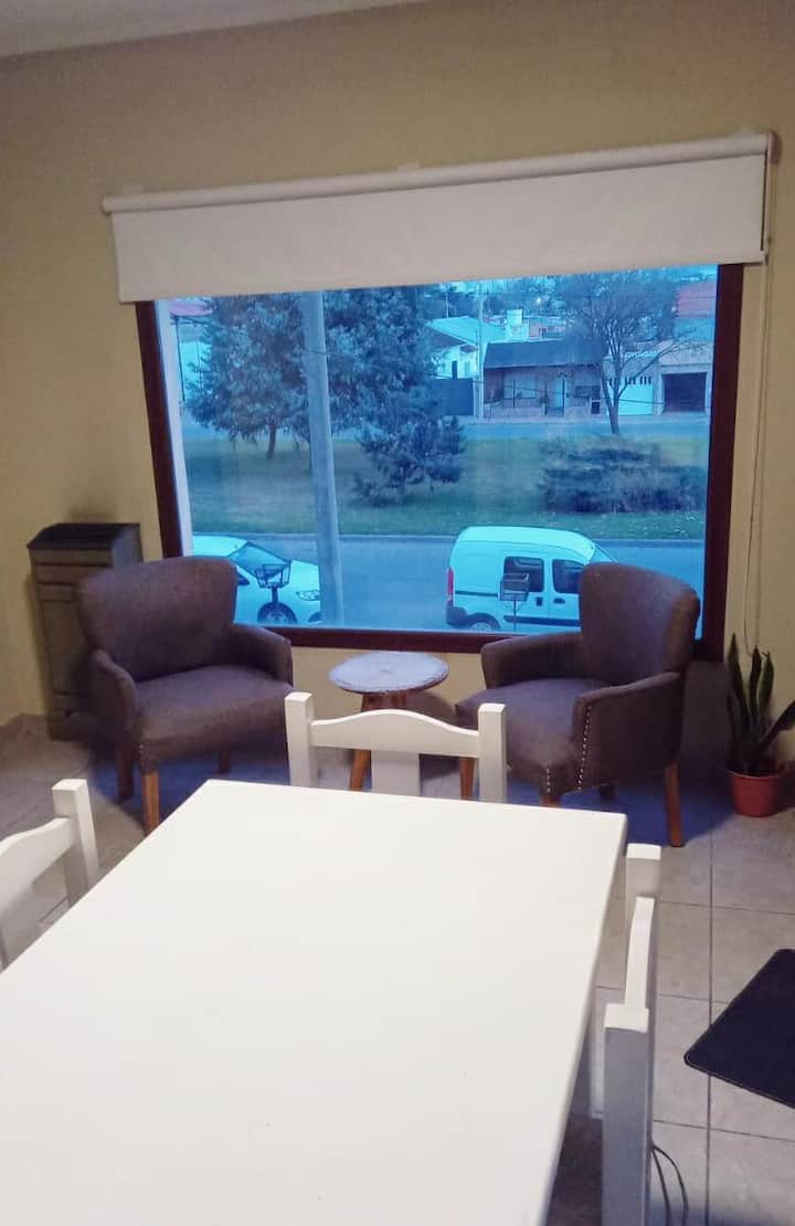 Depto Para 2 Personas En Tandil, Por Día - Tandil
