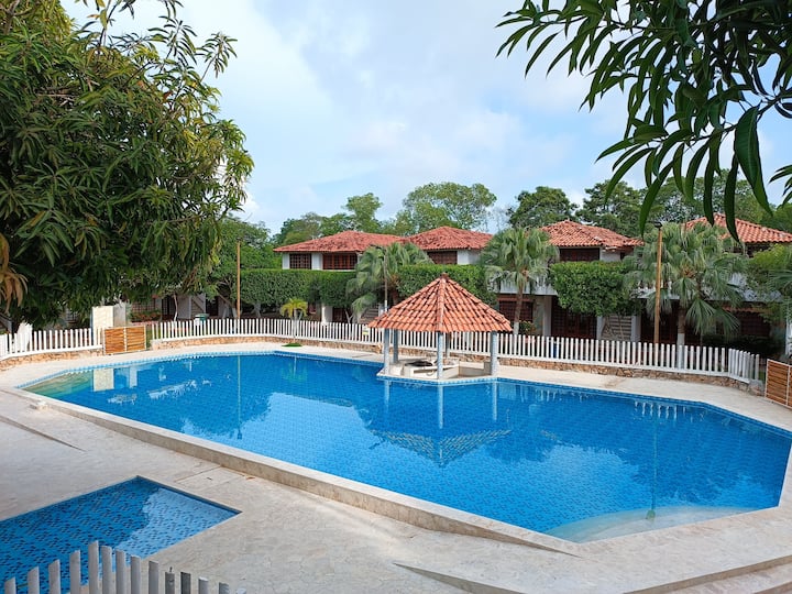 Hermosa Cabaña En Condominio Mar De Coveñas - Covenas