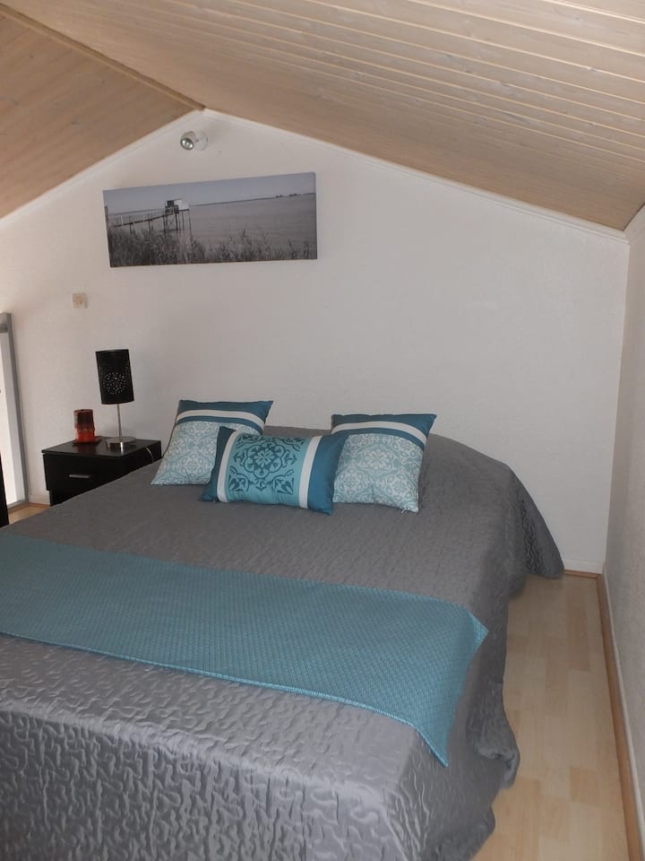 Appart 4 Pers Proche Mer Avec Balcon Et Parking - La Rochelle