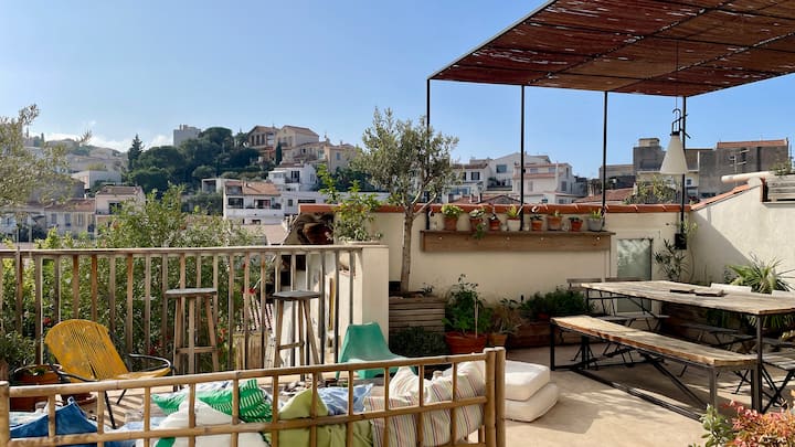 Maison 180 M2 Avec Bassin-piscine En Bois à Vauban - Marseille