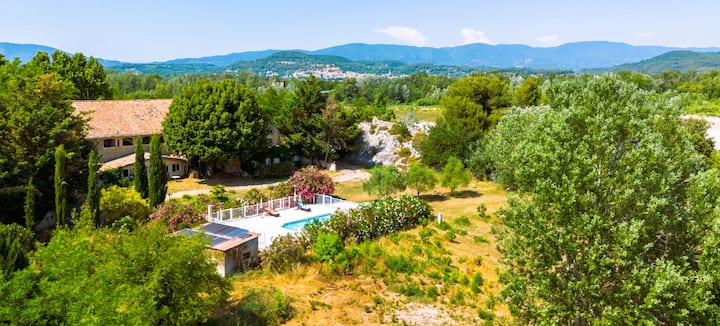 Appt Les Lavandes - Terrasse, Spa & Accès Piscine. - Cadenet