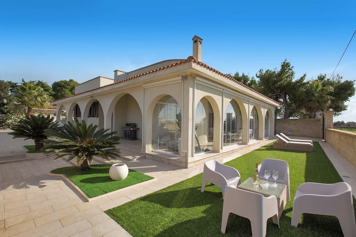 Villa  Montecarlo Vista Mare - Torre Lapillo