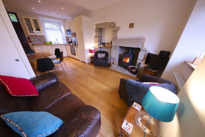 Gemstone Cottage - Settle