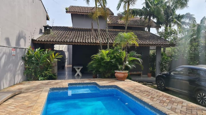 Casa Aconchegante Em Peruíbe! 20 Mts Da Praia! - Peruíbe