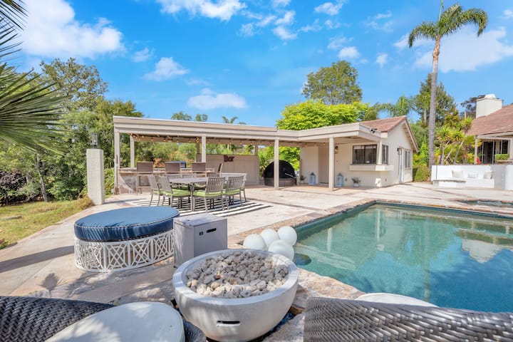 Posh Guest House ~ Pool, Spa, Pickleball & Tennis - Encinitas, CA