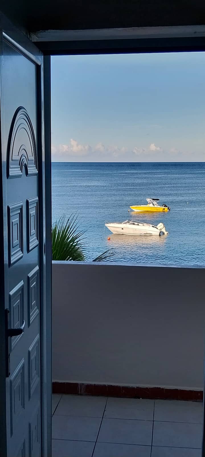 Pieds Dans L'eau Pour 4 Personnes - Martinique