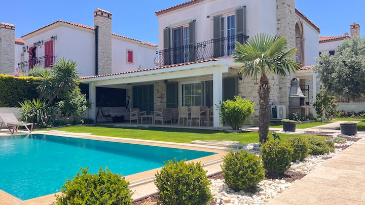 Rt Villas® #3 | Deniz Manzaralı Ve Havuzlu Villa - Alaçatı
