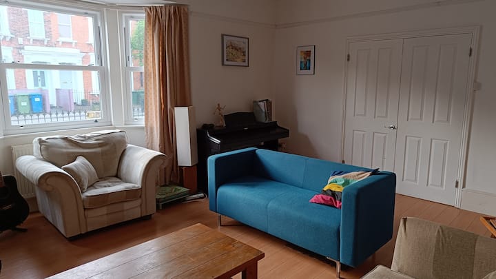 Zone 2, Detached House With Garden - Bermondsey - London