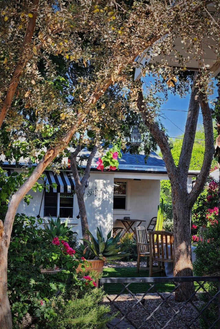 La Casita Sereno - Coronado Historic District - Phoenix, AZ