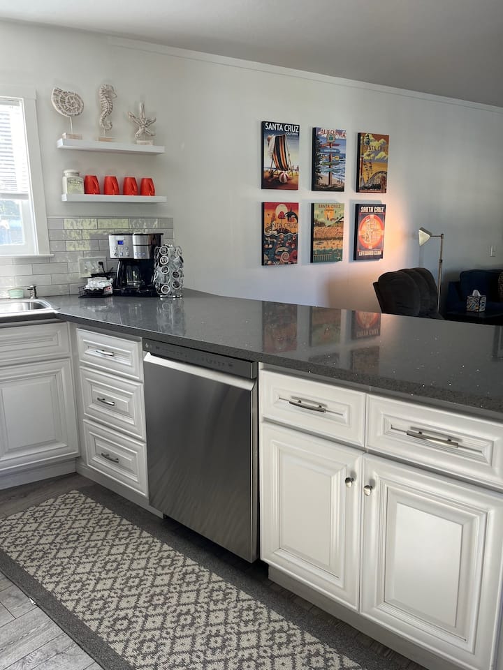 Relaxing Family Getaway In Sunny Seabright - Capitola, CA