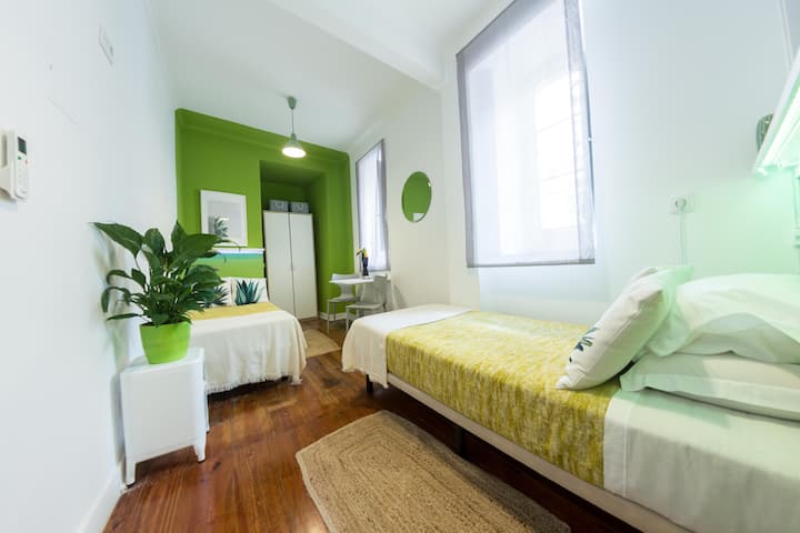 Twin Room Intendente 1865 - Lisboa