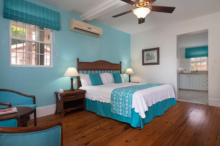 2 Bedroom Apt In The Heart Of Hastings - Rb9 - Barbados