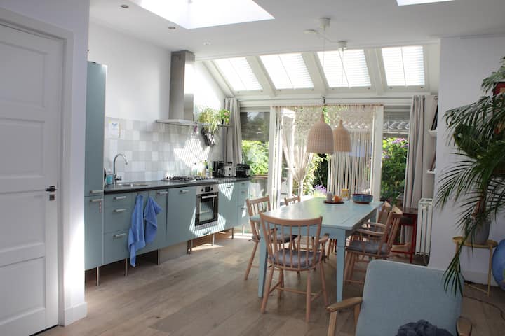 Family Home - Bright, Spacious, Centrally Located - Utrecht