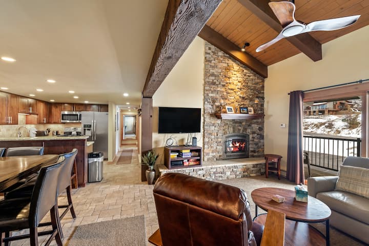 💎Penthouse <1/3 Mile To Ski⎮ Pool + Hot Tub ⎮ - Steamboat Springs