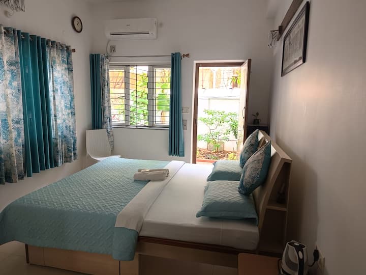 Petal, Green Lung Hideout, Heritagetown, Ac & Bath - Puducherry