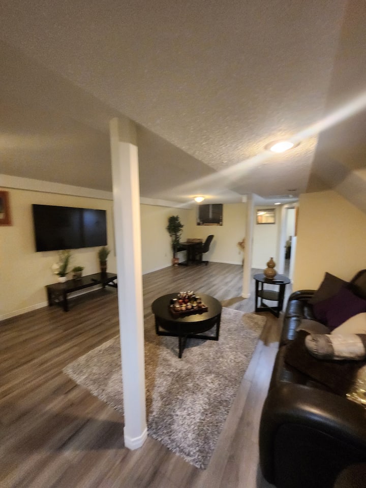 Cozy Basement Space( No Seperate Entrance) - Ottawa