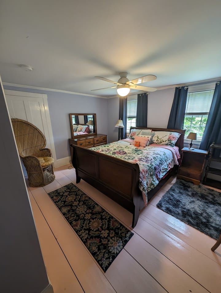 Private Family Space In Historical 1858 Farmhouse. - Maine