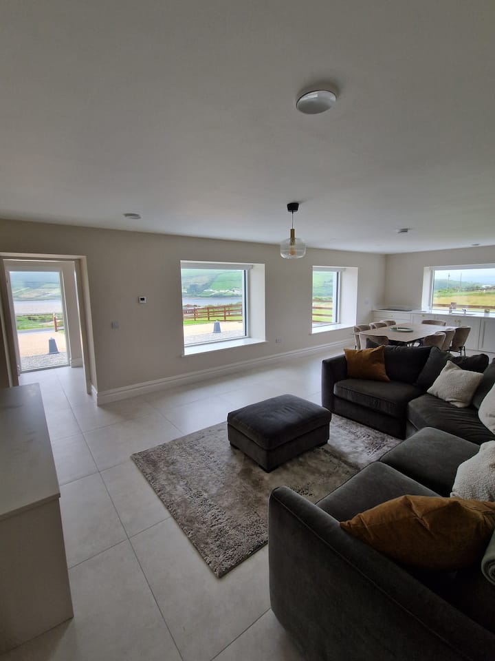 Rossport Bungalow With Bay Views - Irland