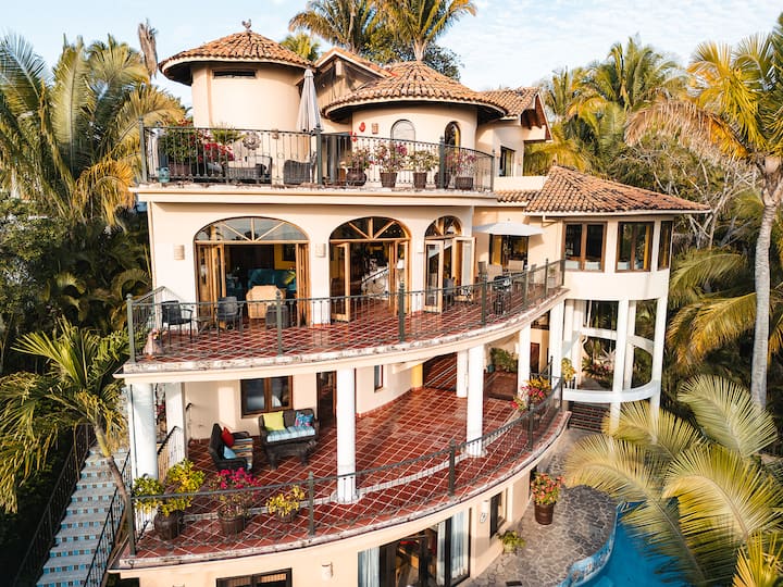 La Gran Casa En Villa De Vistas - Elegante, Espaciosa, Con Impresionantes Vistas. - Lo de Marcos
