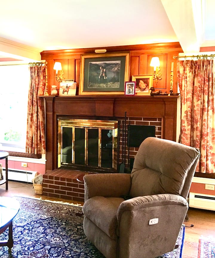Historic, Pastoral Home In Charming Yarmouth, Me! - Yarmouth, ME