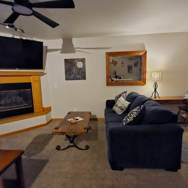 River Mountain Lodge - Steps From Main Street - Breckenridge, CO