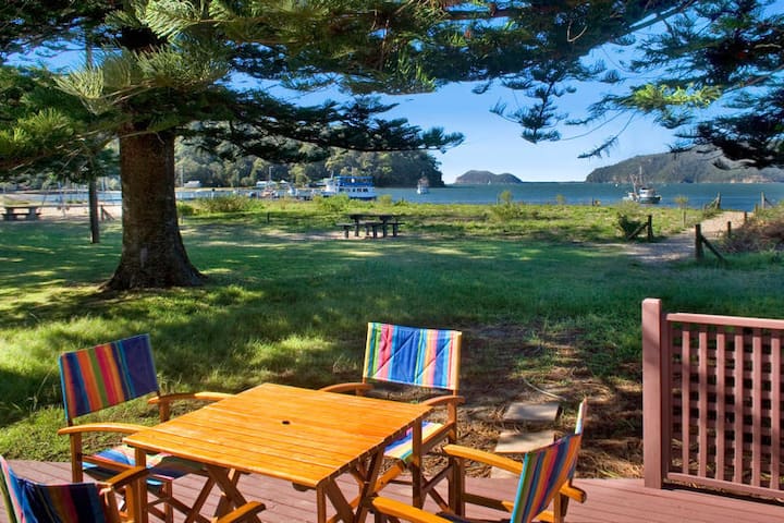 Patonga Beachfront House - Patonga