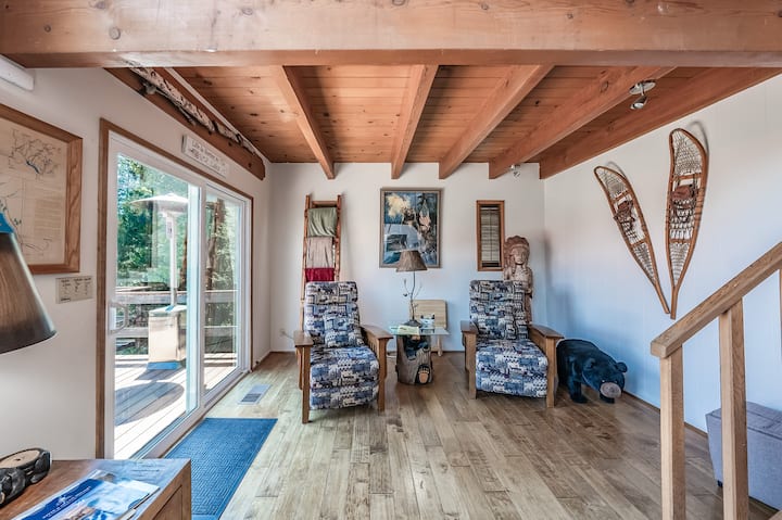 Amazing View, Large Deck & Private Dock In A Cove, - Bass Lake, CA
