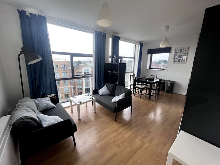 Penthouse 2 Bed / 2 Bath In Historic Quarter - Dublin