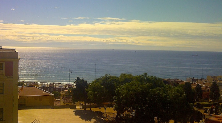 Buhardilla Vistas Al Mar Centro Histórico - Tarragona, España