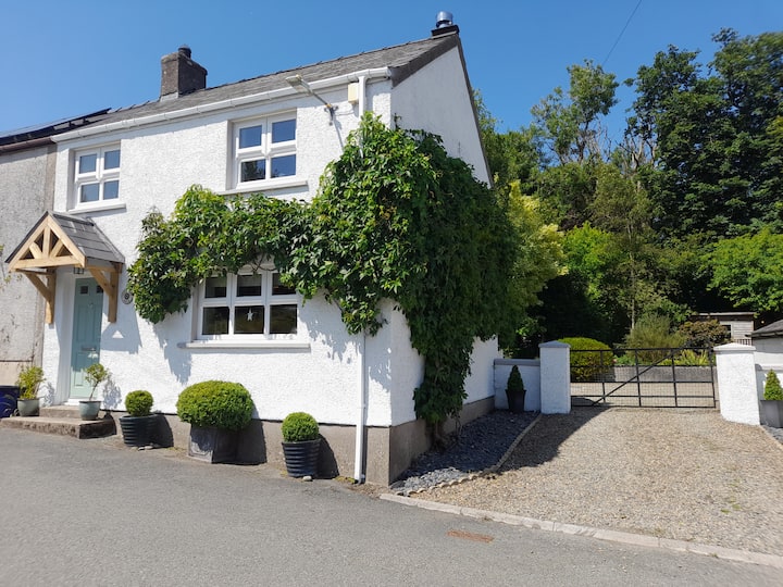 Manchester House, Lampeter Velfrey, Narberth - Wales