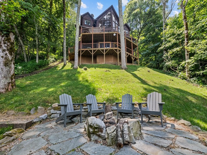 Theater Room, Sleeps 16, Pool Table, Fire-pit! - Waynesville, NC